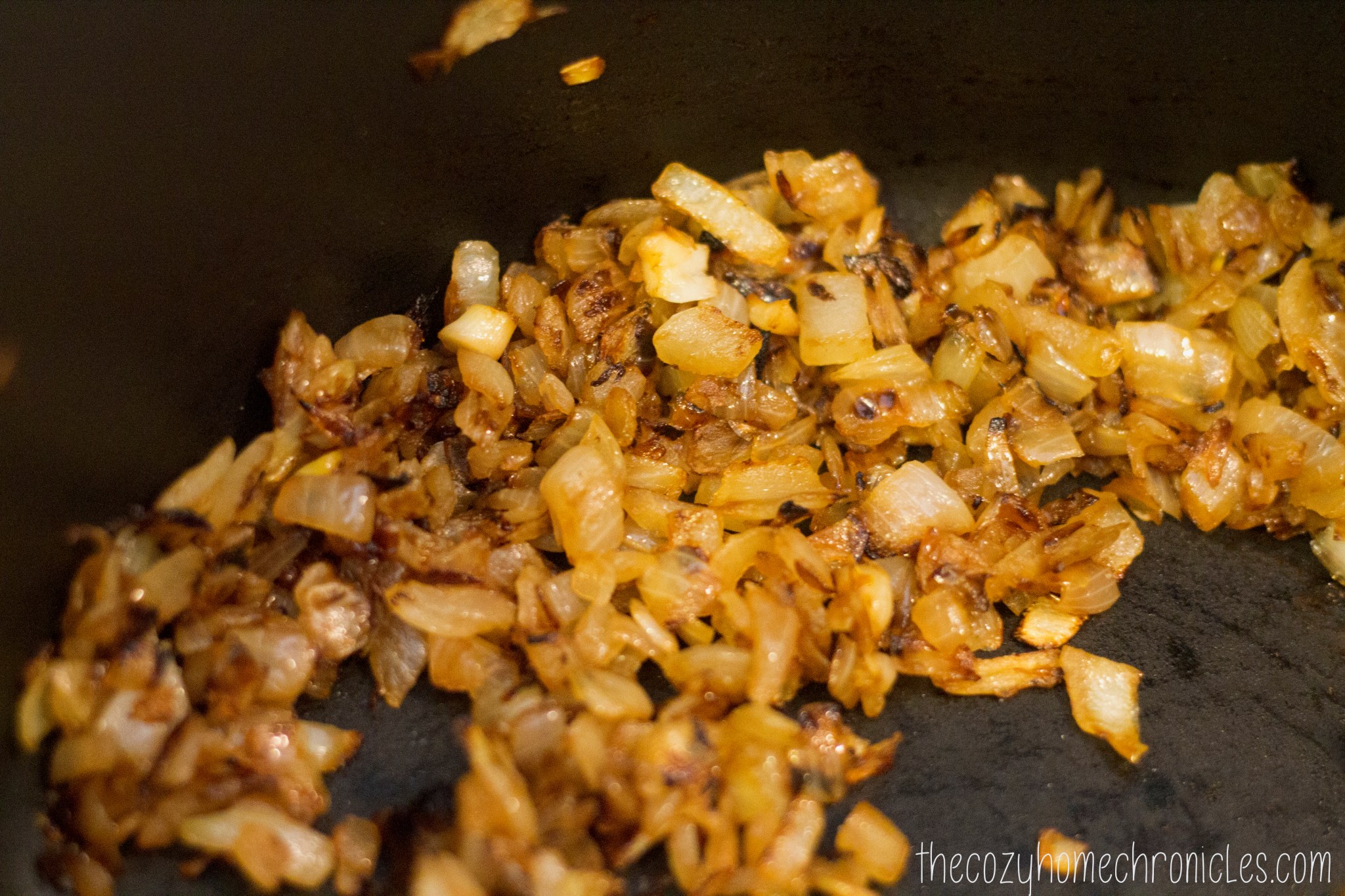 Lebanese Lentil and Rice Pilaf (Mdardara) | THE COZY HOME CHRONICLES