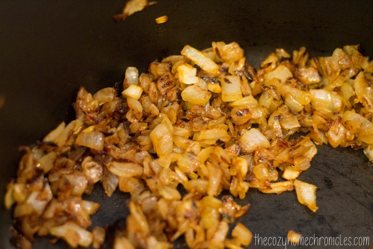 Lebanese Lentil and Rice Pilaf (Mdardara) | THE COZY HOME CHRONICLES