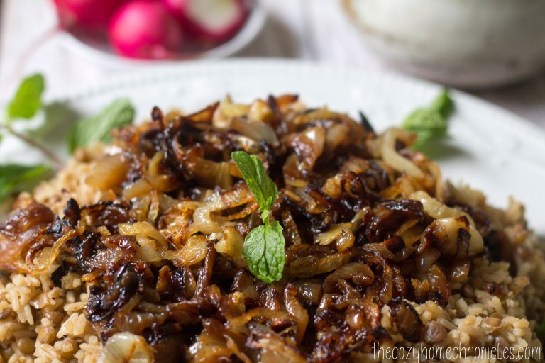 Lebanese Lentil and Rice Pilaf (Mdardara) | THE COZY HOME CHRONICLES